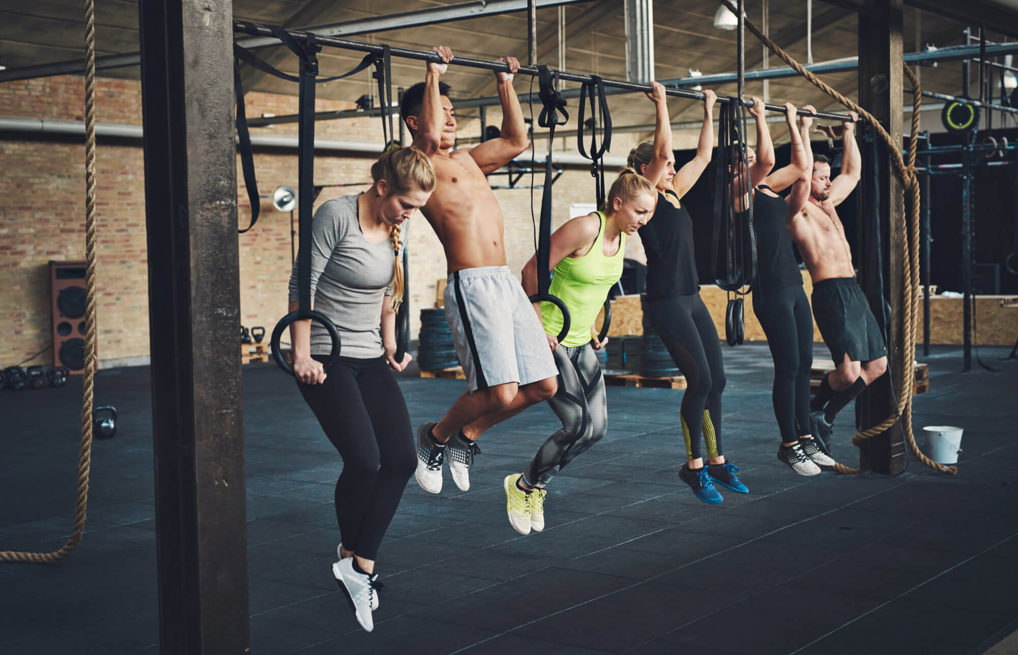 The Benefits of Working Out With a Crowd - Xperience Fitness